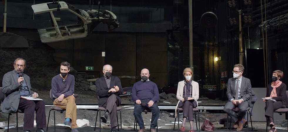 A 30 anni dalla strage di Capaci, ''Falcone, il tempo sospeso del volo ...