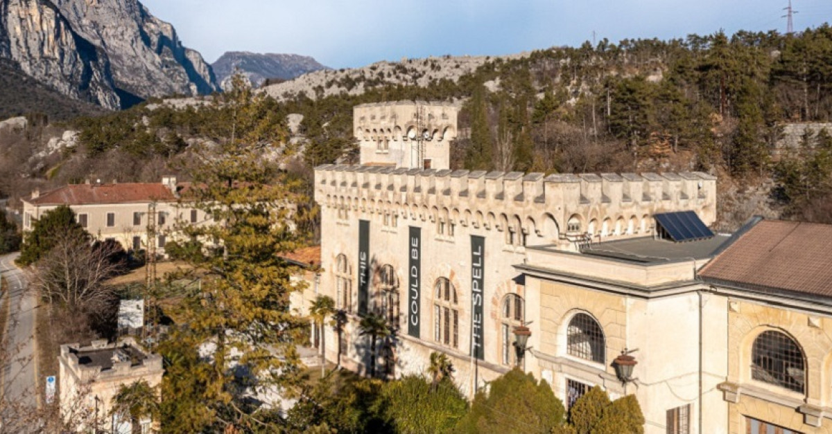 Alla Centrale Fies una stella dark annuncia diverse novità: camping in ...