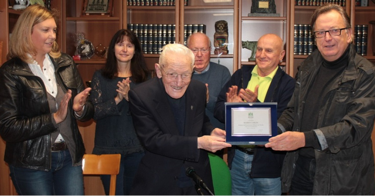 Addio a don Mario Carlin, il prete si è spento a 100 anni: ''Gli saremo ...