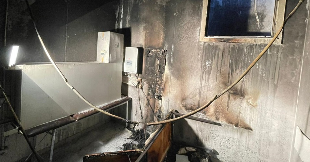 Cortocircuito di un quadro elettrico e scatta l'allarme incendio agli ...