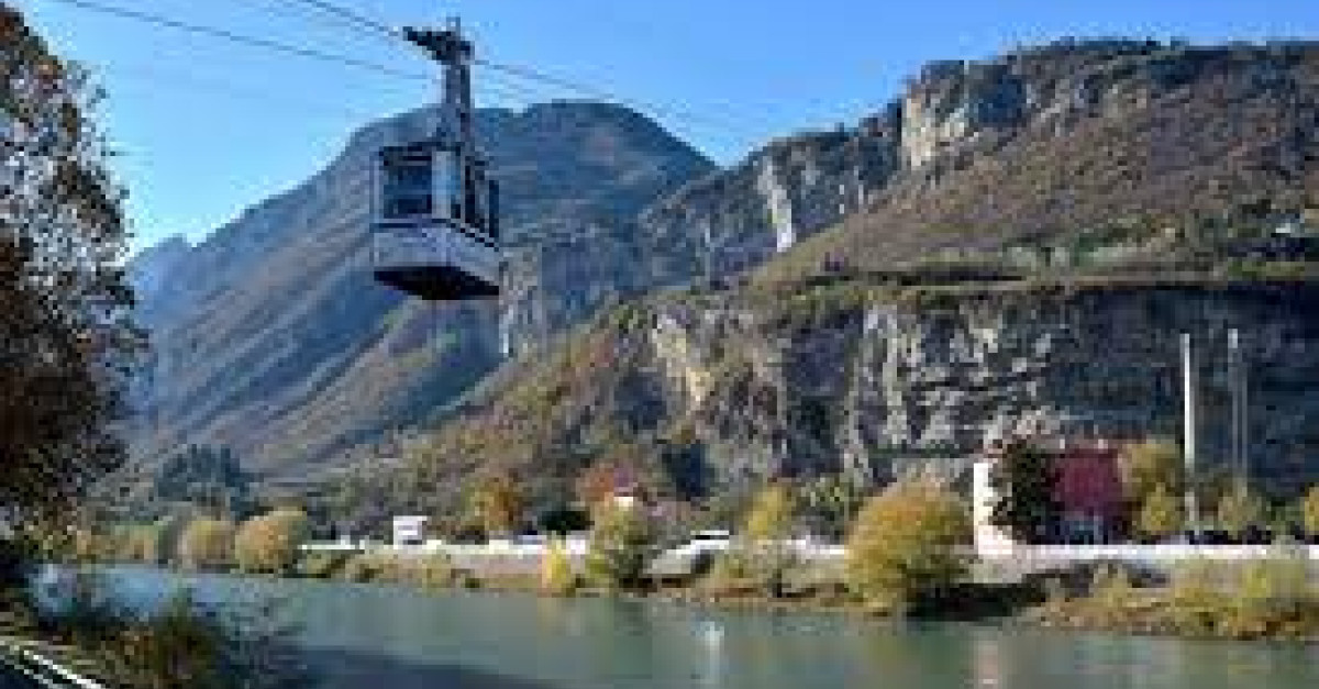 Riapre la funivia Trento-Sardagna, la prima corsa dopo quattro mesi ...