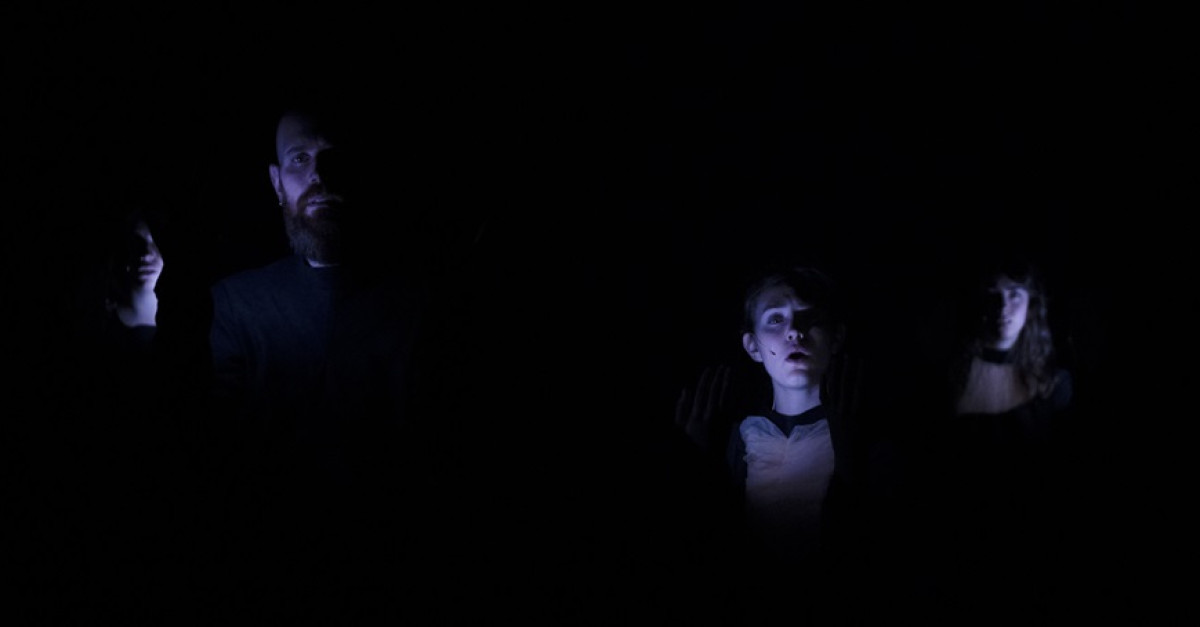 “A Beginning #16161D”: Aurora Bauzà e Pere Jou esplorano la relazione ...