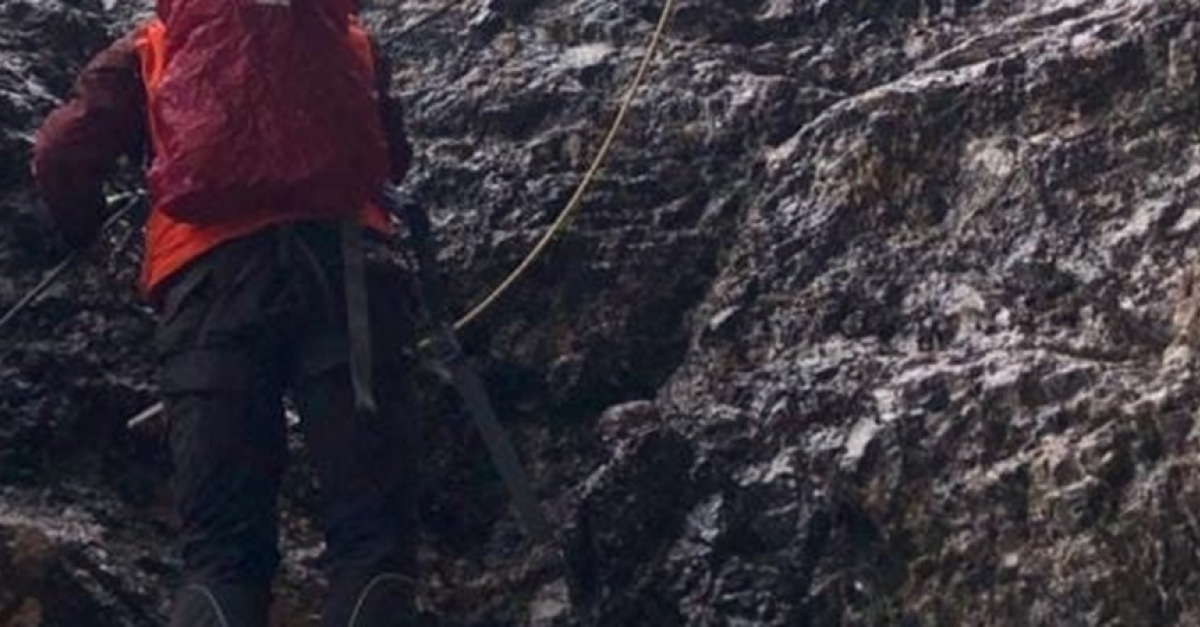 Bloccati dalla stanchezza con il maltempo: soccorritori costretti a una ...