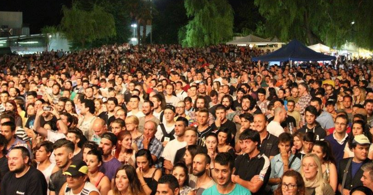 E' una trentina di 14 anni la sorpresa di Ruttosound, la gara di rutti ...