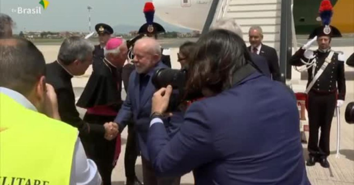 IL VIDEO. Presidente brasiliano Lula a Roma, vedrà Mattarella e il Papa ...
